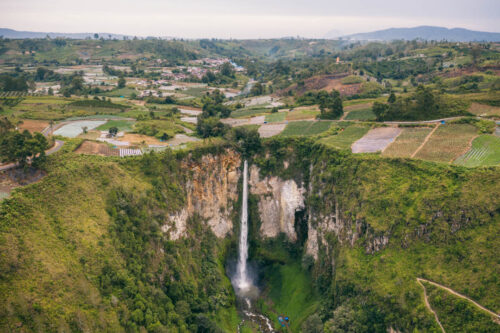 Sipiso Piso Waterfall Travel Guide: How to Visit & What To Expect ...