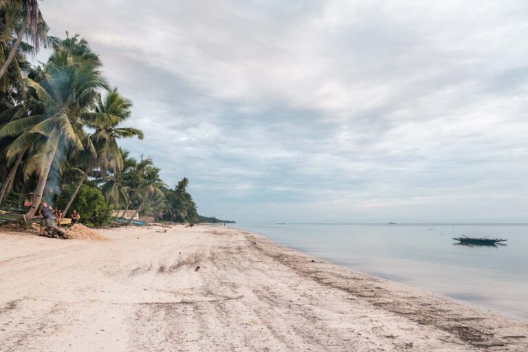 An Extensive Travel Guide to Siquijor: 11 Best Beaches, Waterfalls ...